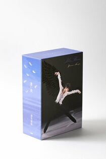 [写真](1ページ目)羽生結弦さんの自叙伝『蒼い炎』愛蔵版BOXセットが発売決定！特典つきで数量限定販売 | ESSEonline（エッセ オンライン）